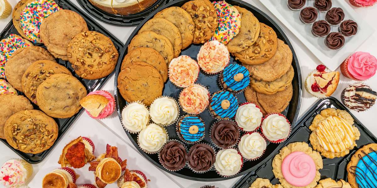 Red Velvet Bakery Catering in Phoenix, AZ - 6828 S. Central Ave ...