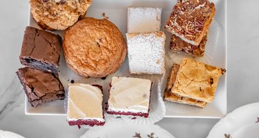 Chic Sweets Fine Desserts Catering in Houston, TX - 2139 Cypress Creek ...