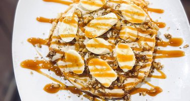 2 Roses Family Restaurant Catering in Farmington, MI - 24059 Orchard ...