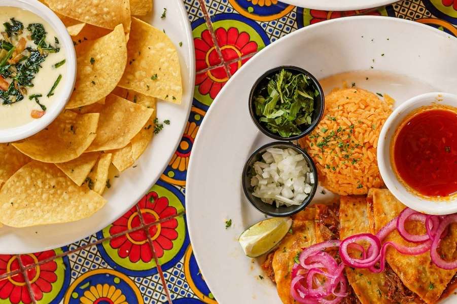 Emilianos Mexican Restaurant Catering in Bethel Park, PA - 4607 Library ...
