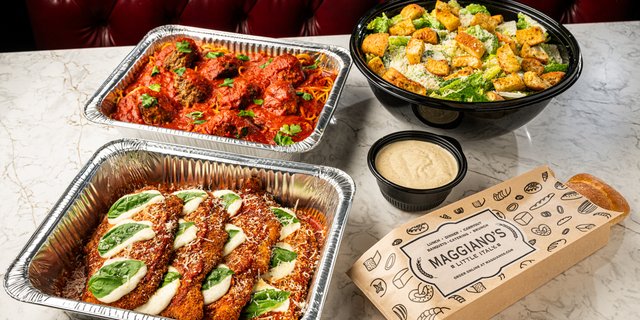 Maggiano's Little Italy Catering in Chicago, IL - 516 N Clark St ...