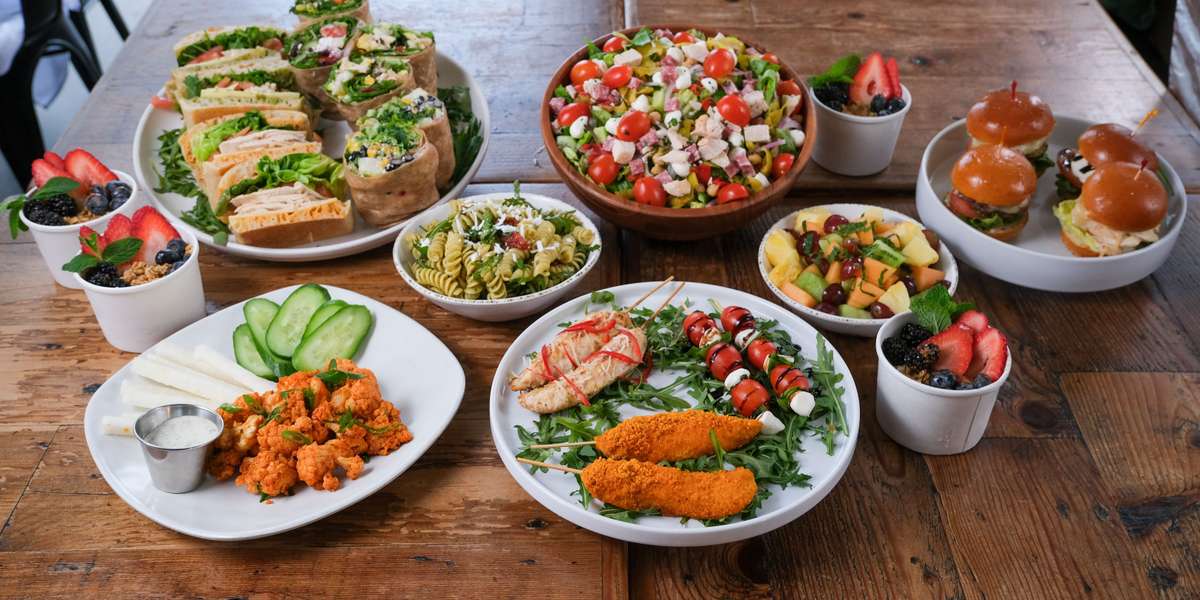 Greenleaf Kitchen & Cocktails Catering in Costa Mesa, CA - 3321 Hyland ...