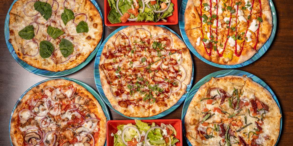 Smokin' Oak Wood-Fired Pizza & Taproom Catering in Fayetteville, AR ...