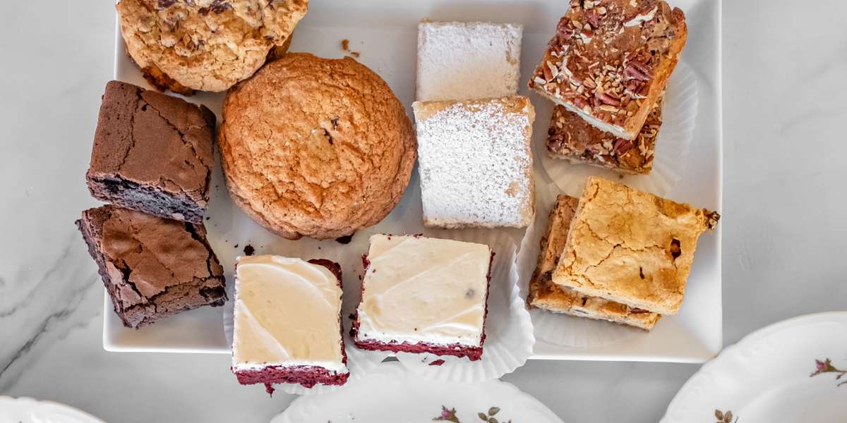 Chic Sweets Fine Desserts Catering in Houston, TX - 2139 Cypress Creek ...