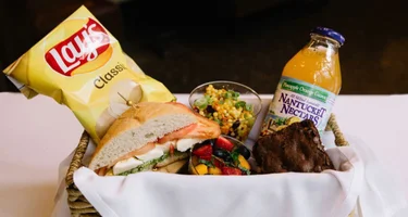 Viga Italian Eatery & Catering in Boston, MA - 140 Clarendon St ...